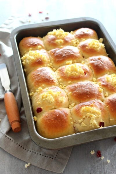 Light & Fluffy Dinner Rolls 2 Ways - Berry Sweet Life
